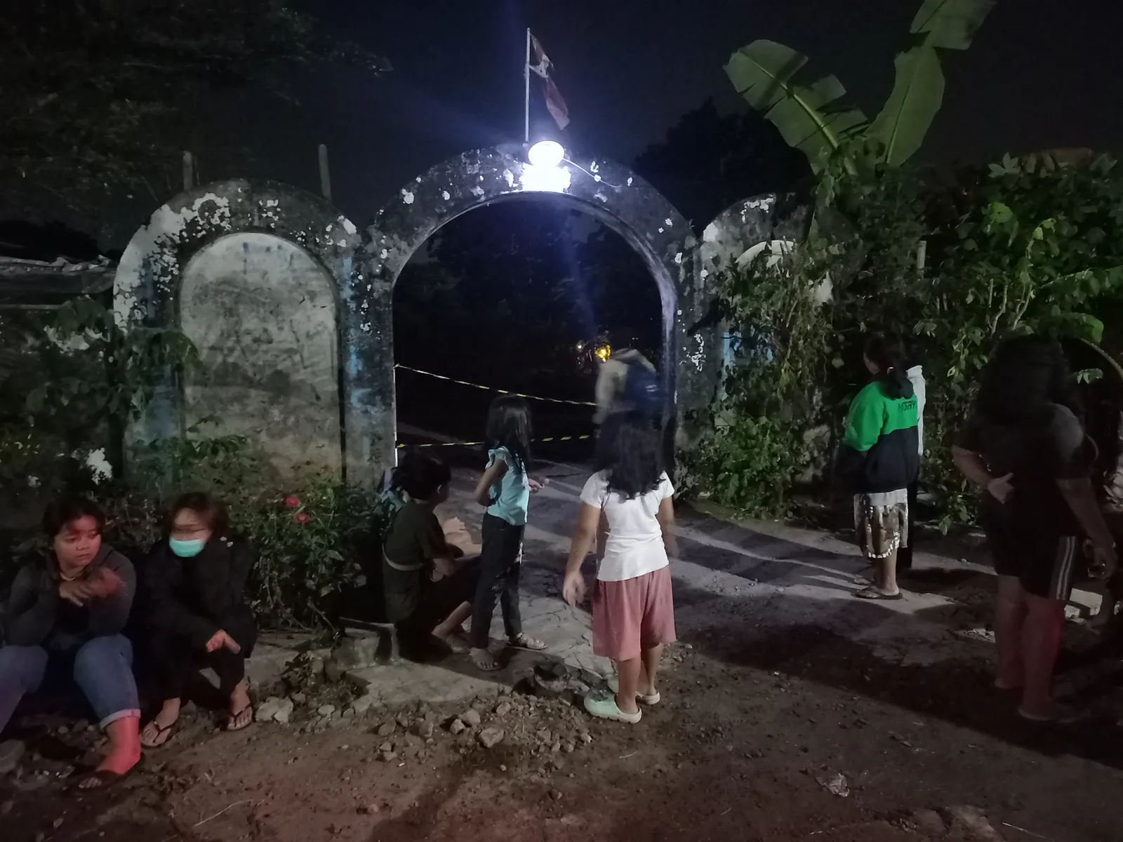 Kandang Ternak di Ceper Klaten Terbakar, 8 Kambing Dievakuasi - Espos.id