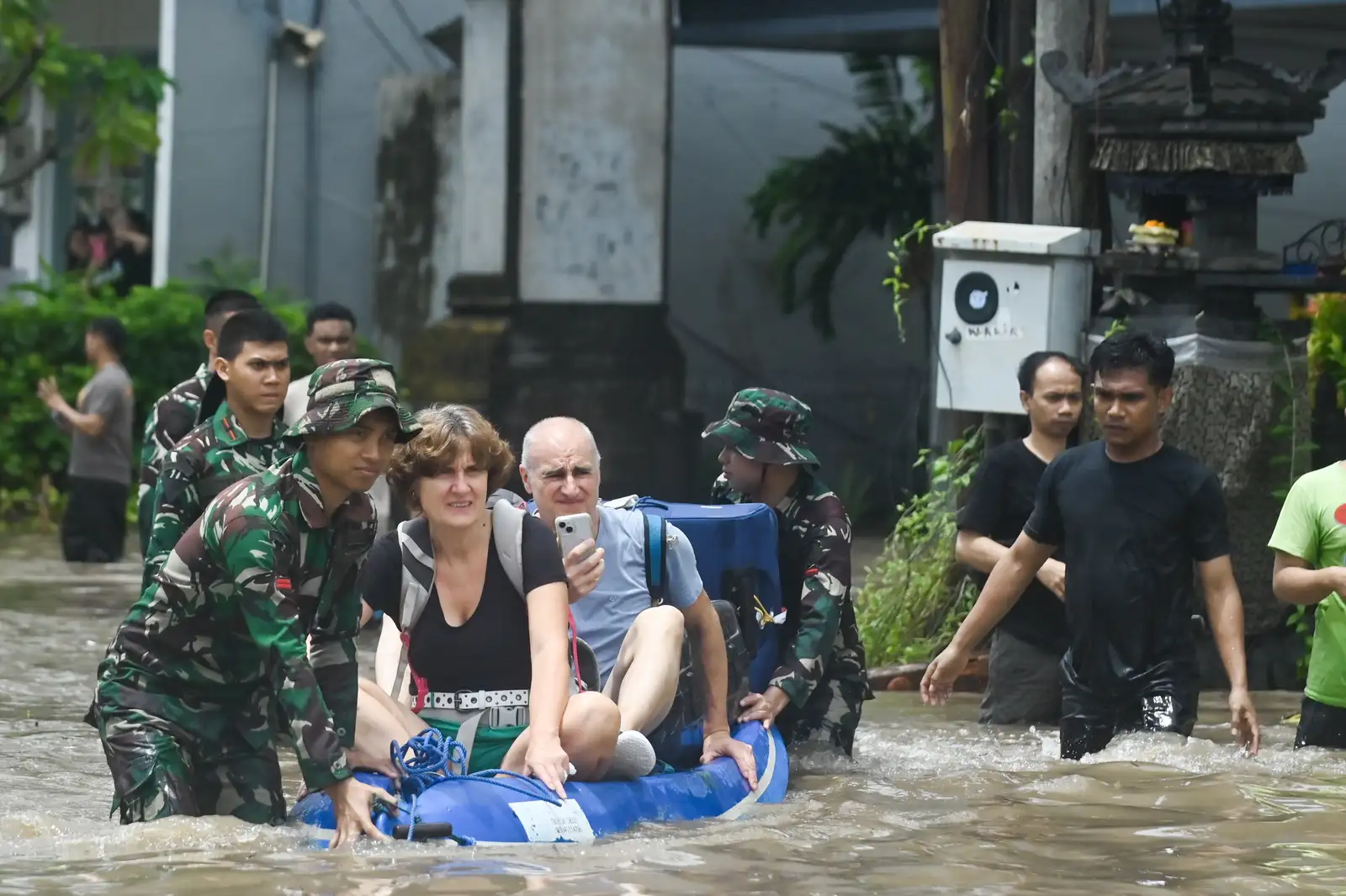 Banjir Bandang Terjang 4 Kabupaten, Bali Berstatus Tanggap Darurat Bencana - Espos.id
