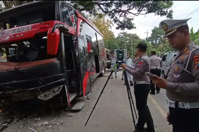 Soal Penyebab Kecelakaan Bus di Jalur Bromo, Kemenhub Tunggu Investigasi KNKT - Espos.id