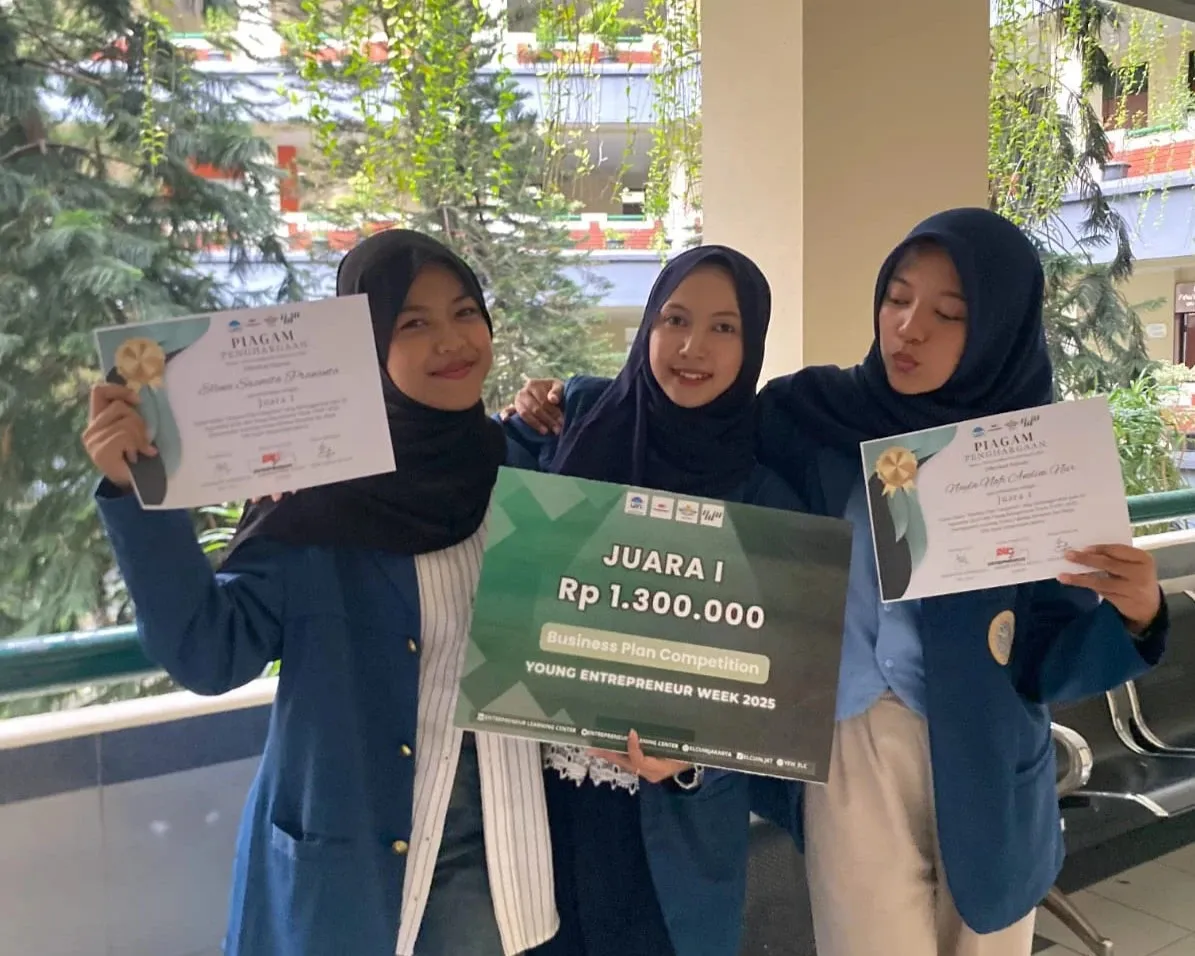 Manfaatkan Limbah Kertas & Jagung, Tim FEB UNAIR Juarai Young ...