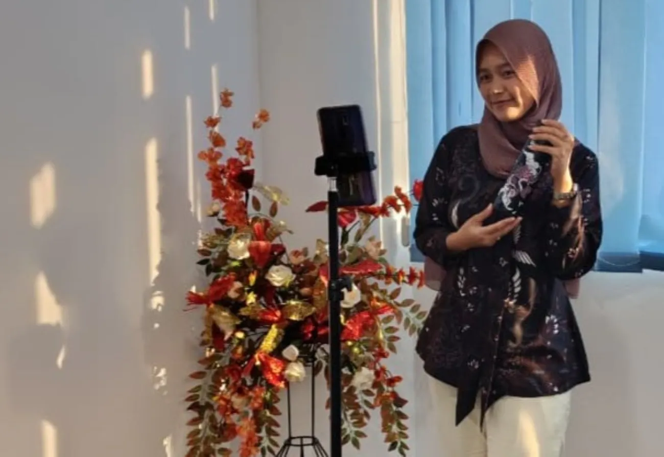 Host Live Bikin Mahasiswa Cuan! Ini Tips dan Trik Suksesnya - Espos.id