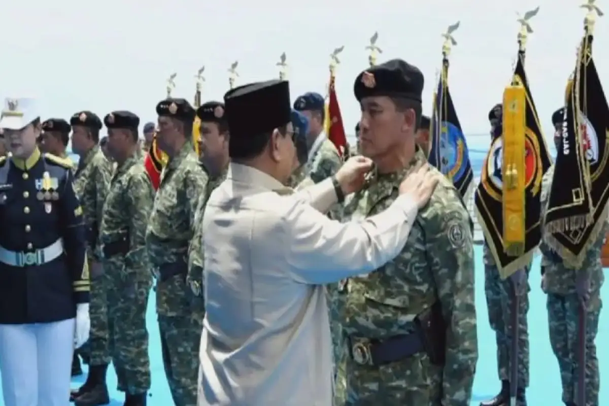 Prabowo Naikkan Pangkat 11 Purnawirawan TNI, Bibit Waluyo Jadi Jenderal ...