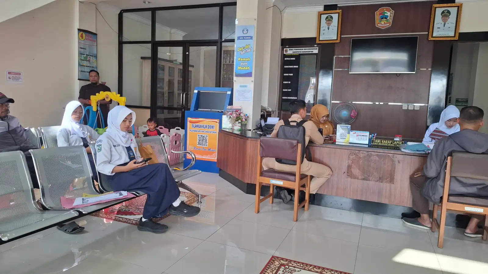 Awas! Pemalsuan Dokumen SPMB Karanganyar Terancam Sanksi Tegas - Espos.id