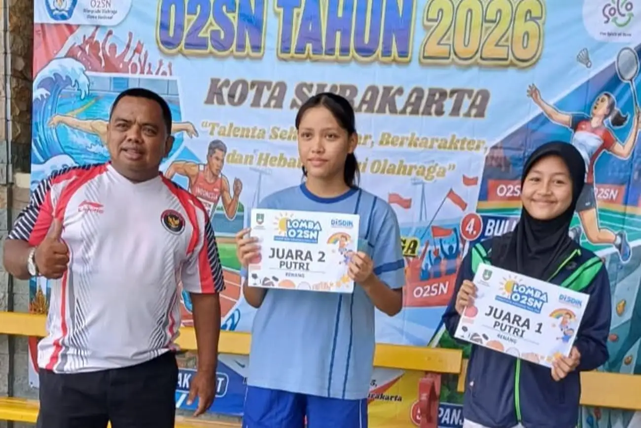 Siswi SMP Islam Al Abidin Surakarta Raih Dua Emas O2SN Renang Tingkat ...